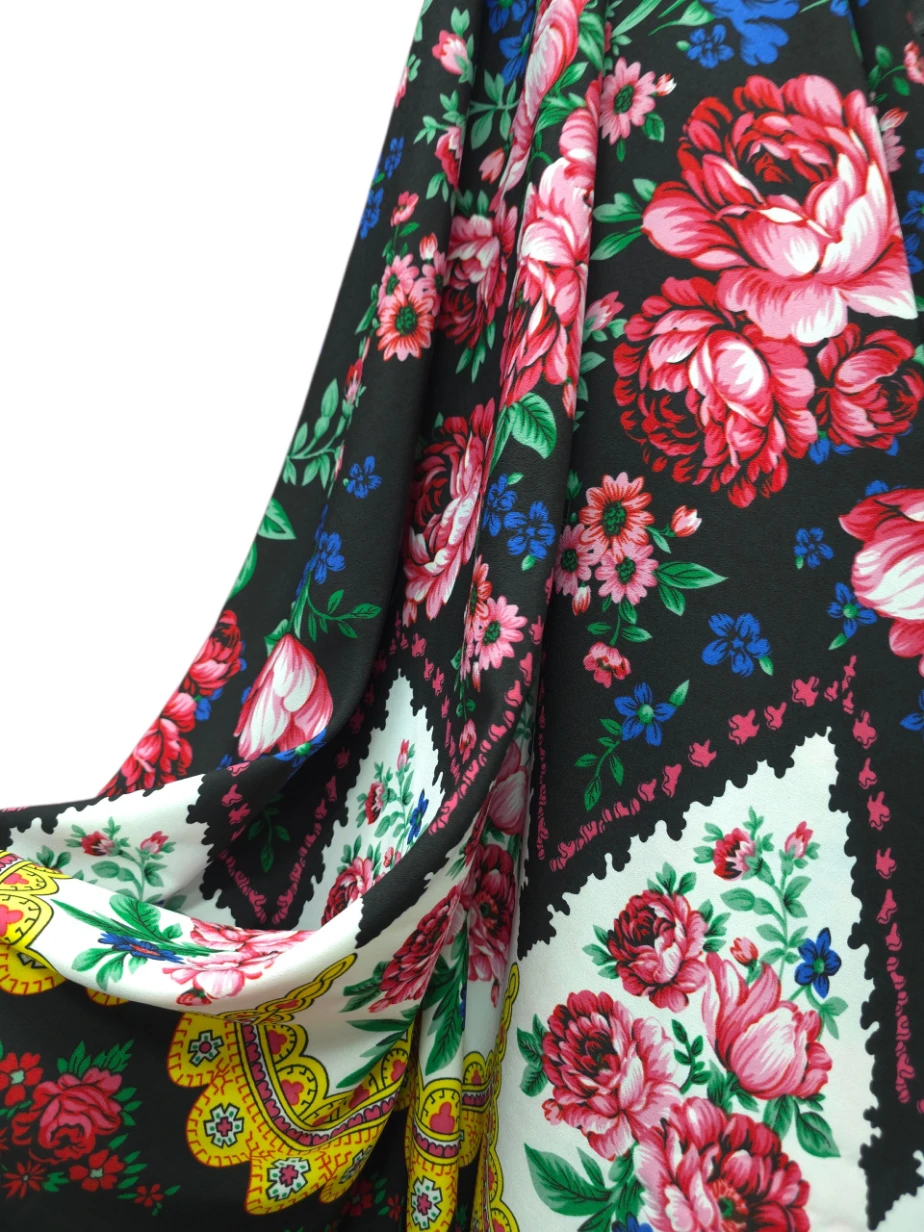 Matase imprimeu traditional negru