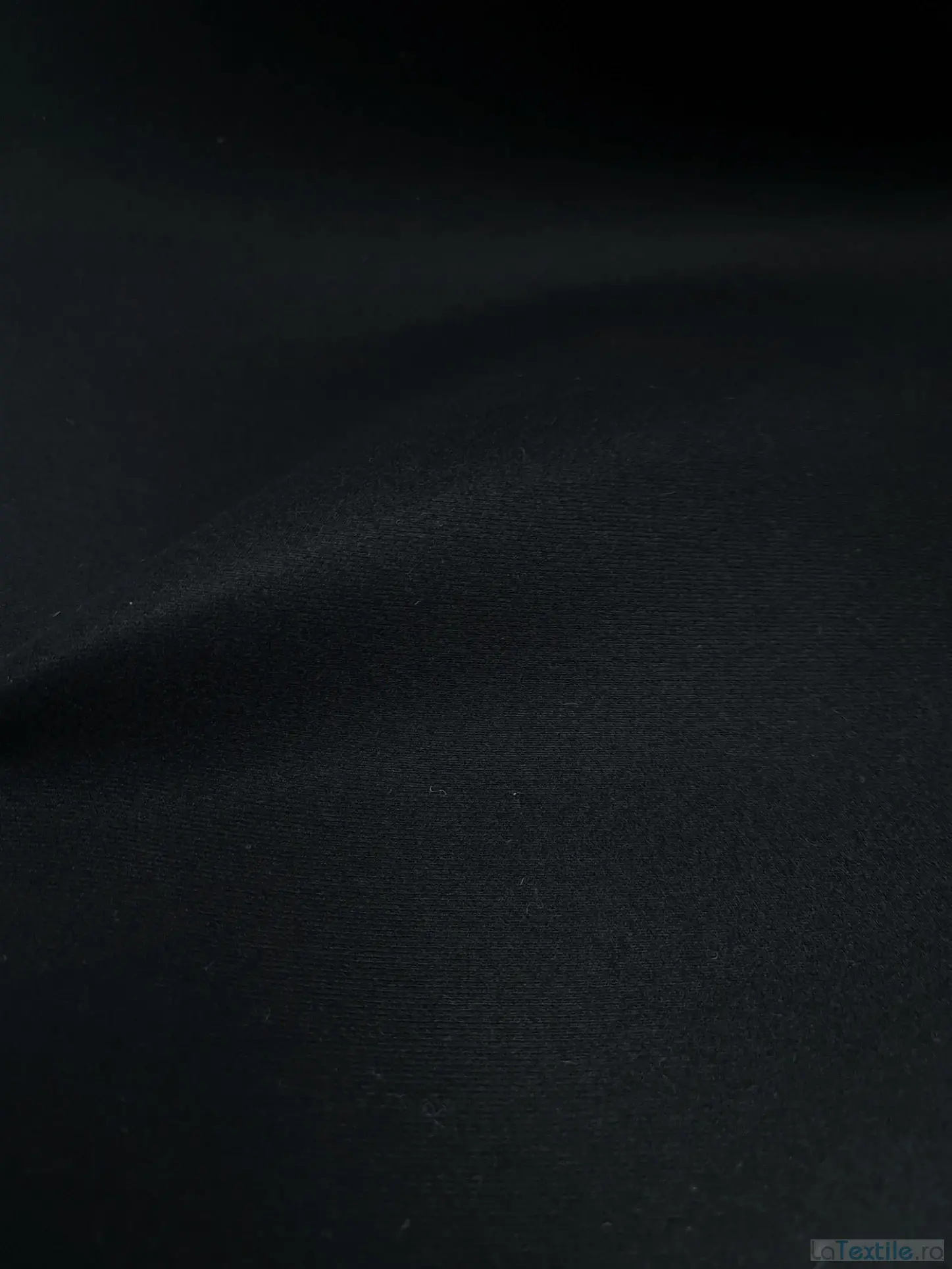 Material buretat negru plafon sau capitonaje auto